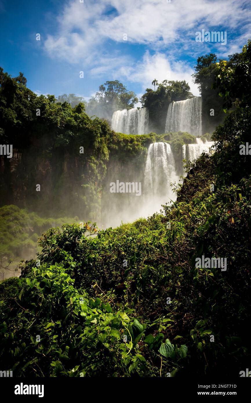 World famous waterfalls hi-res stock photography and images - Alamy