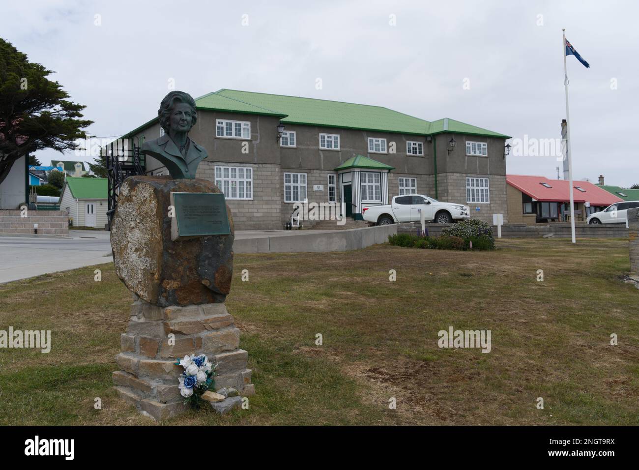 Margaret thatcher statue hi-res stock photography and images - Alamy
