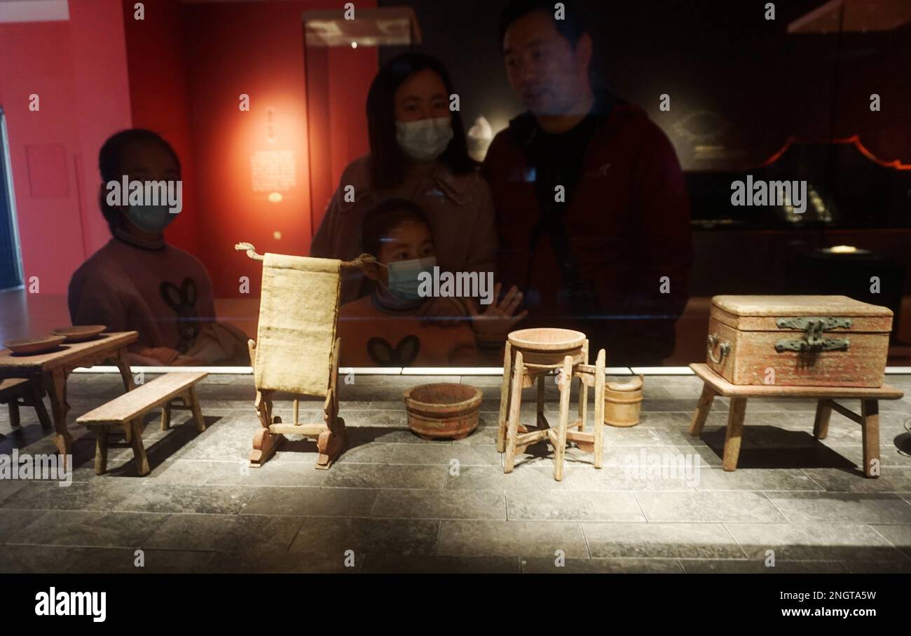 HANGZHOU, CHINA - FEBRUARY 19, 2023 - A child and parents visit the ...