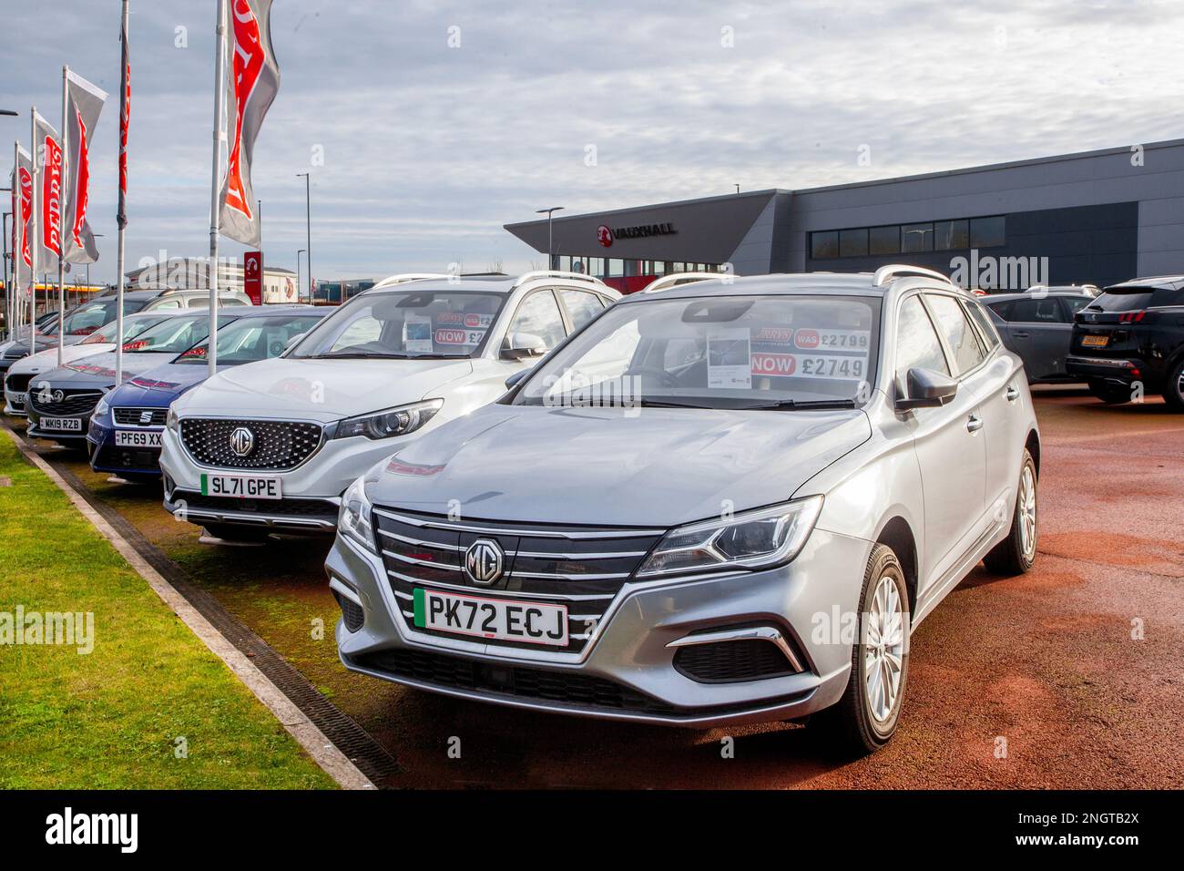 Showroom of mg car hi-res stock photography and images - Alamy