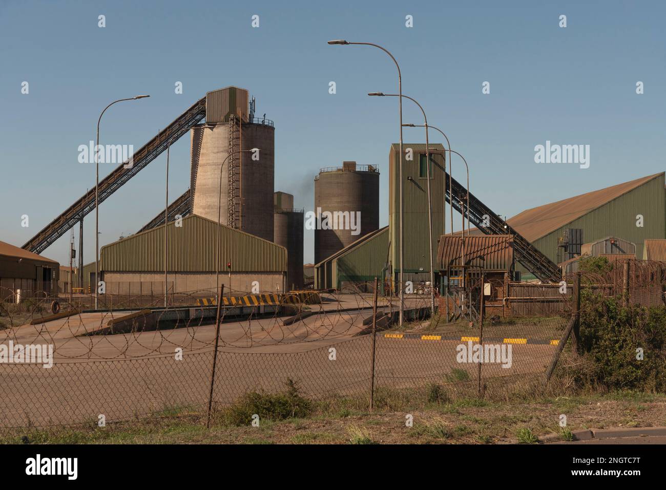 African smelting works hi-res stock photography and images - Alamy
