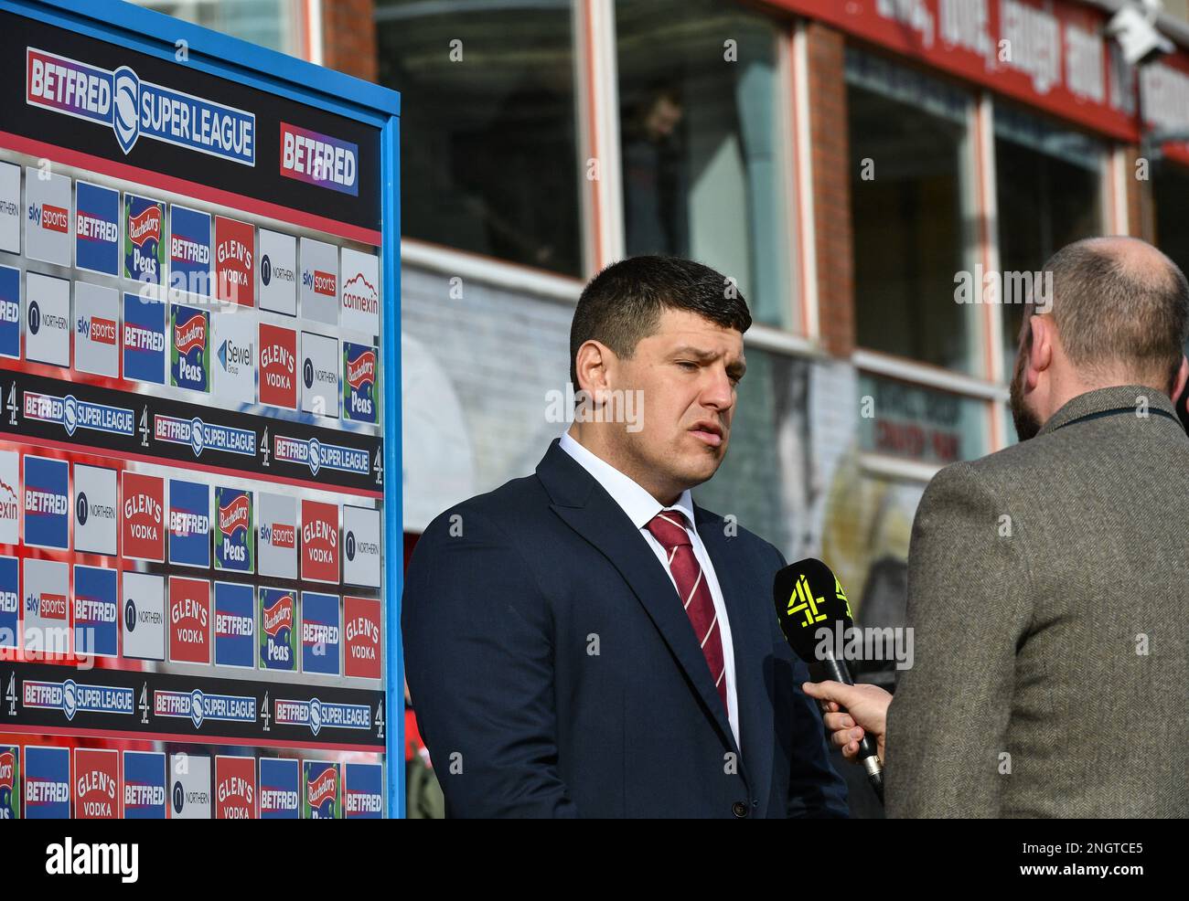 Kingston upon Hull, England -18th February 2023 - Wigan Head Coach ...