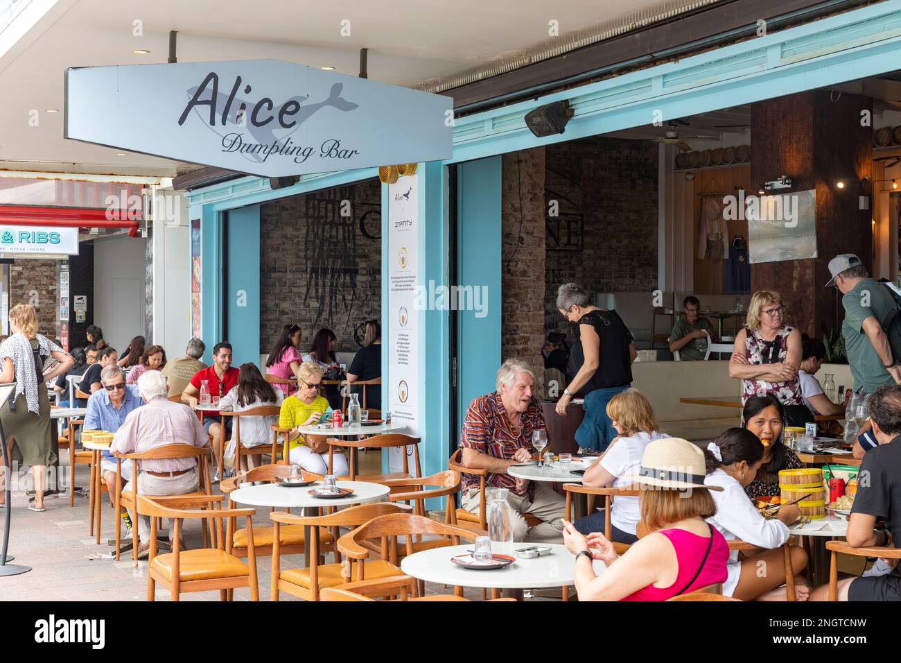 Lunch time in sydney hi-res stock photography and images - Alamy