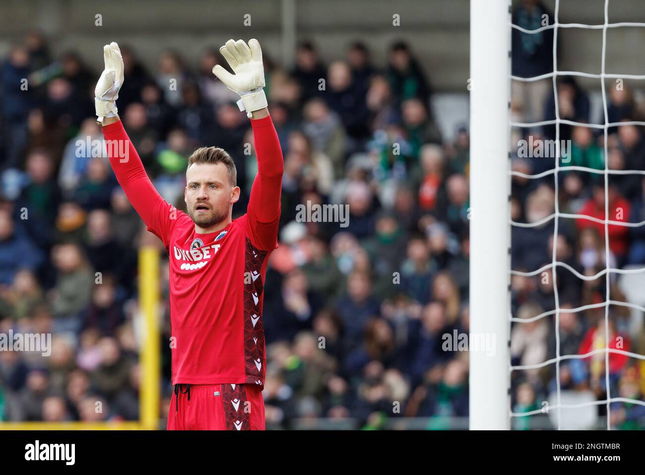 Club bruges goalkeeper simon mignolet hi-res stock photography and ... Club bruges goalkeeper simon mignolet hi-res stock photography and ...