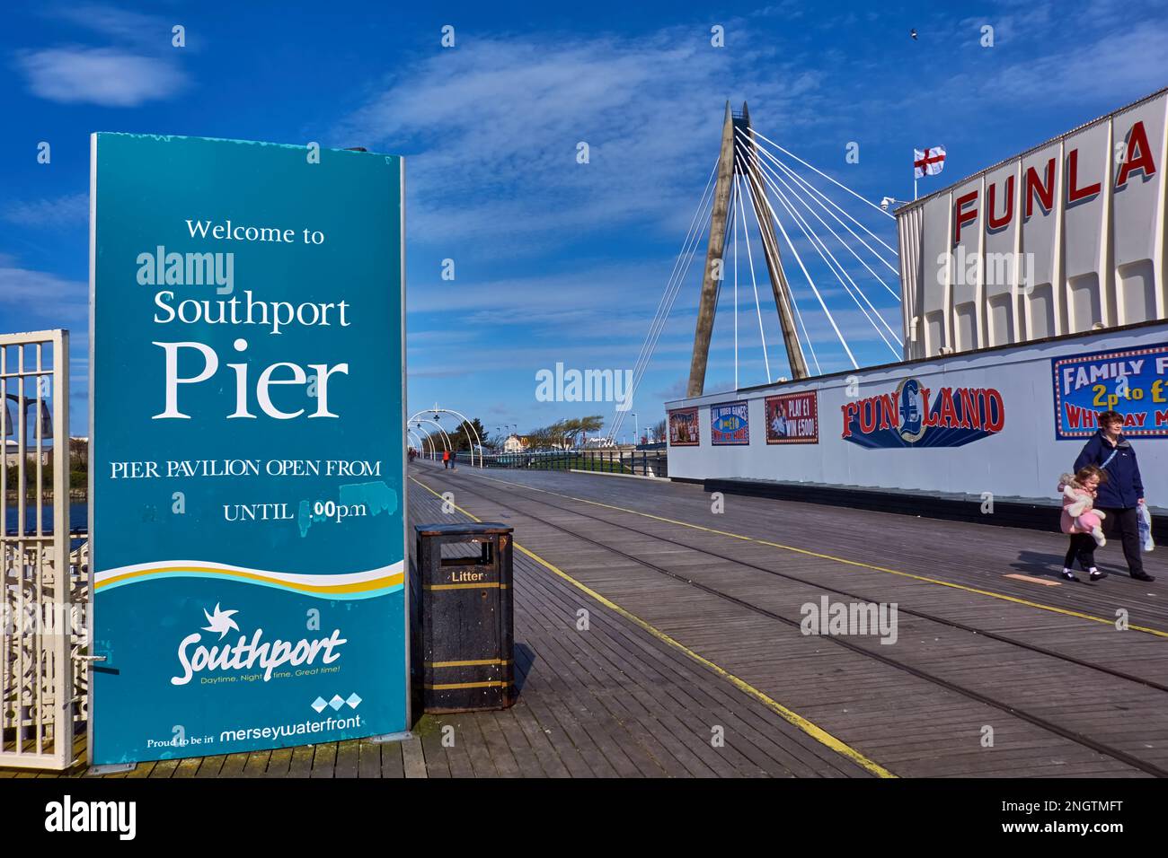 Southport funland arcade hi-res stock photography and images - Alamy