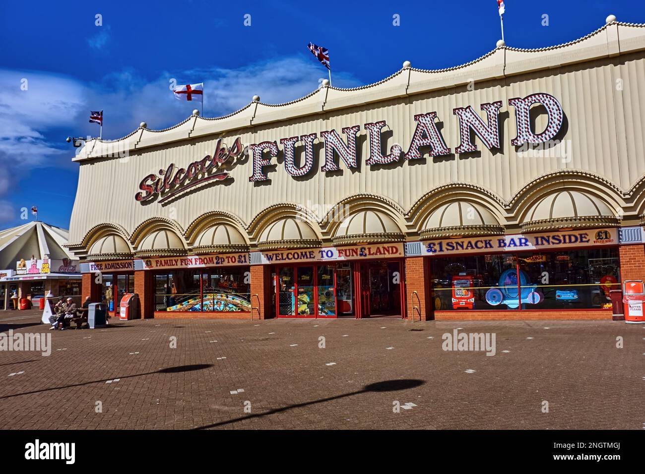 Southport funland arcade hi-res stock photography and images - Alamy