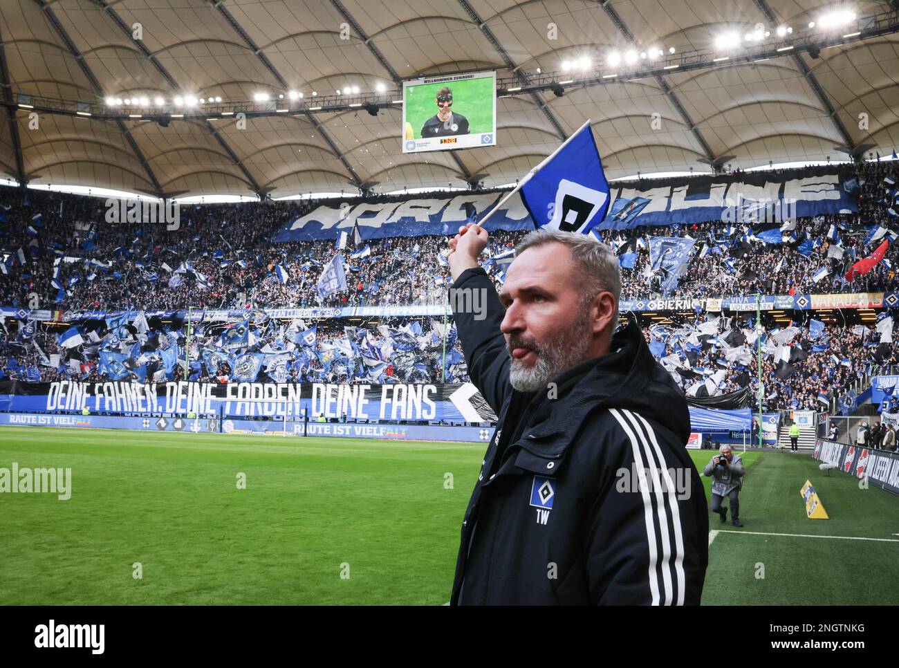 Volksparkstadion flag hi-res stock photography and images - Alamy