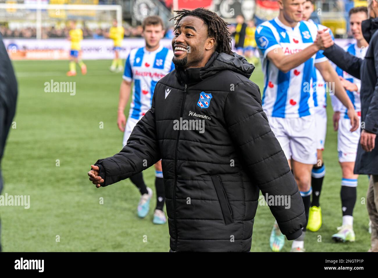 LEEUWARDEN - Che Nunnely of SC Heerenveen celebrates victory during the ...