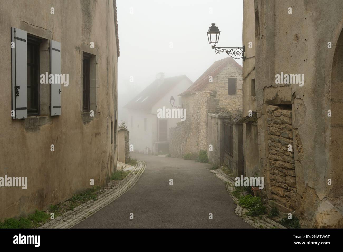 Village houses in morning mist hi-res stock photography and images - Alamy