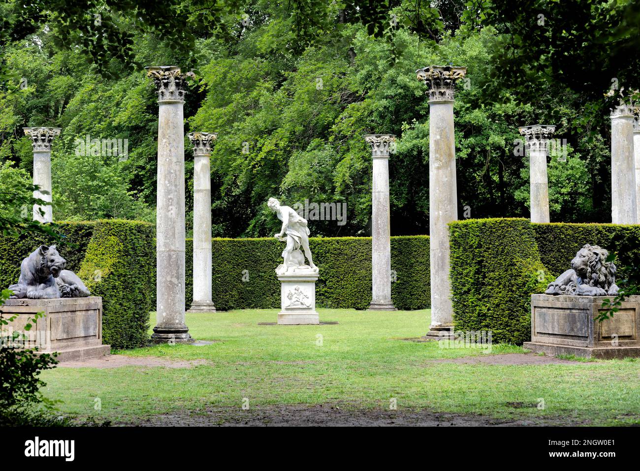 The circular Temple garden feature at Anglesey Abbey, England Stock ...