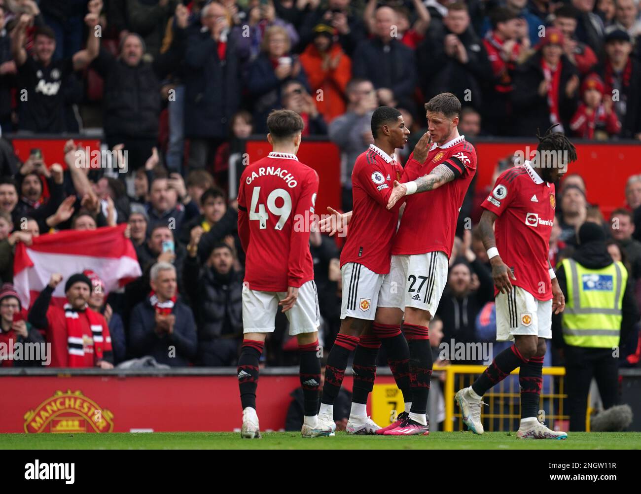 Manchester United's Marcus Rashford (second left) celebrates scoring ...