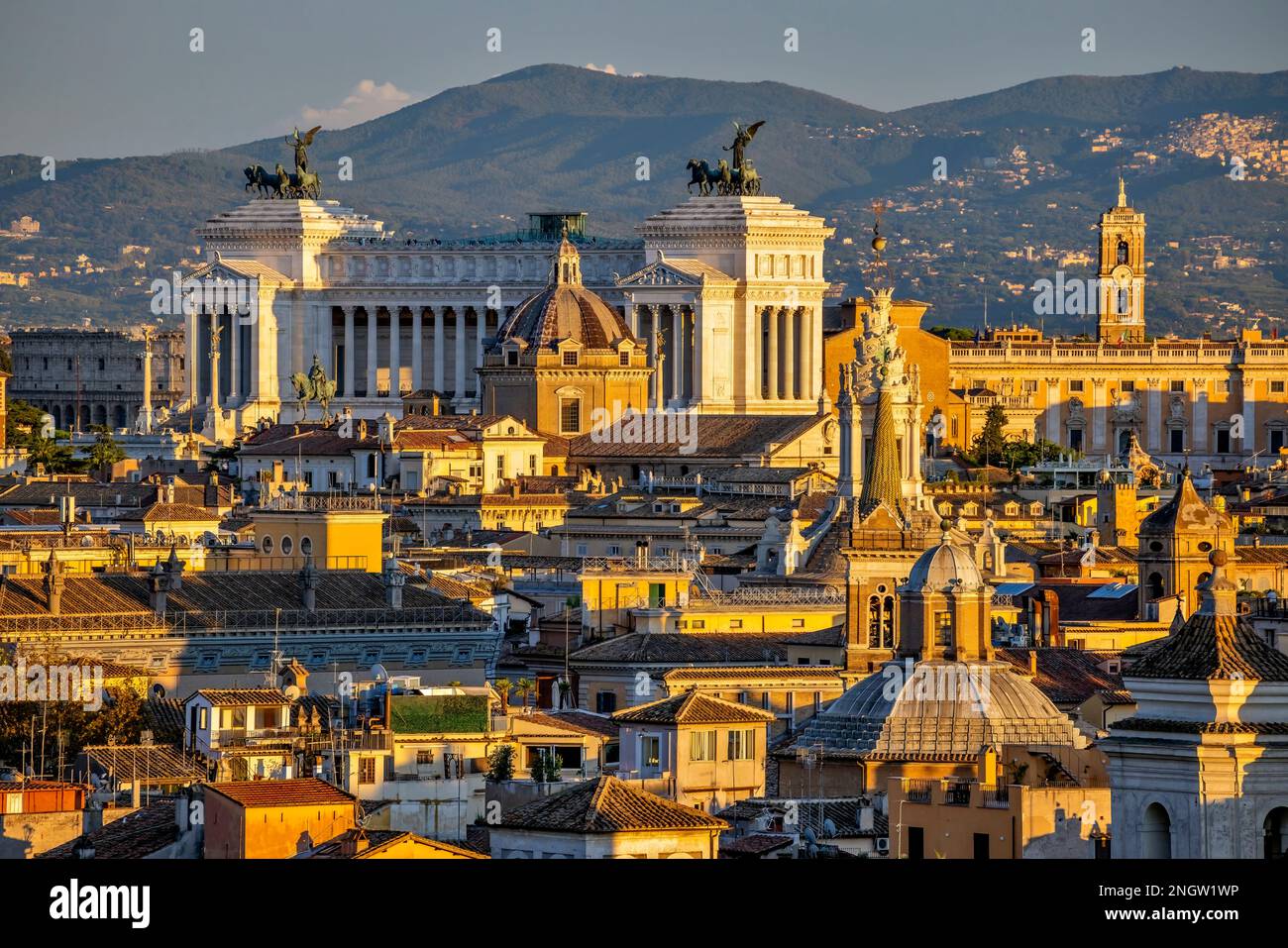 Altar of the Fatherland, at Sunset, Rome, Italy Stock Photo - Alamy