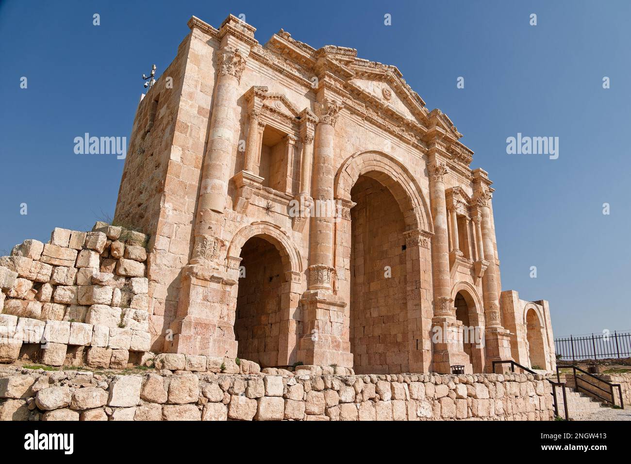 The Arch of Hadrian in the ancient Greco-Roman city of Jerash, Jordan ...