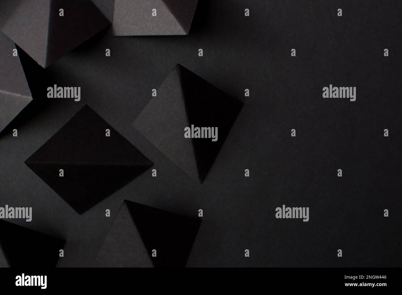 Folded 3d shapes paper hi-res stock photography and images - Alamy