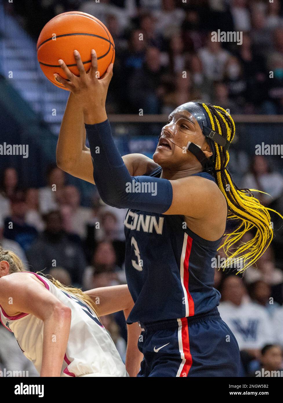 UConn forward Aaliyah Edwards (3) in action during an NCAA college ...