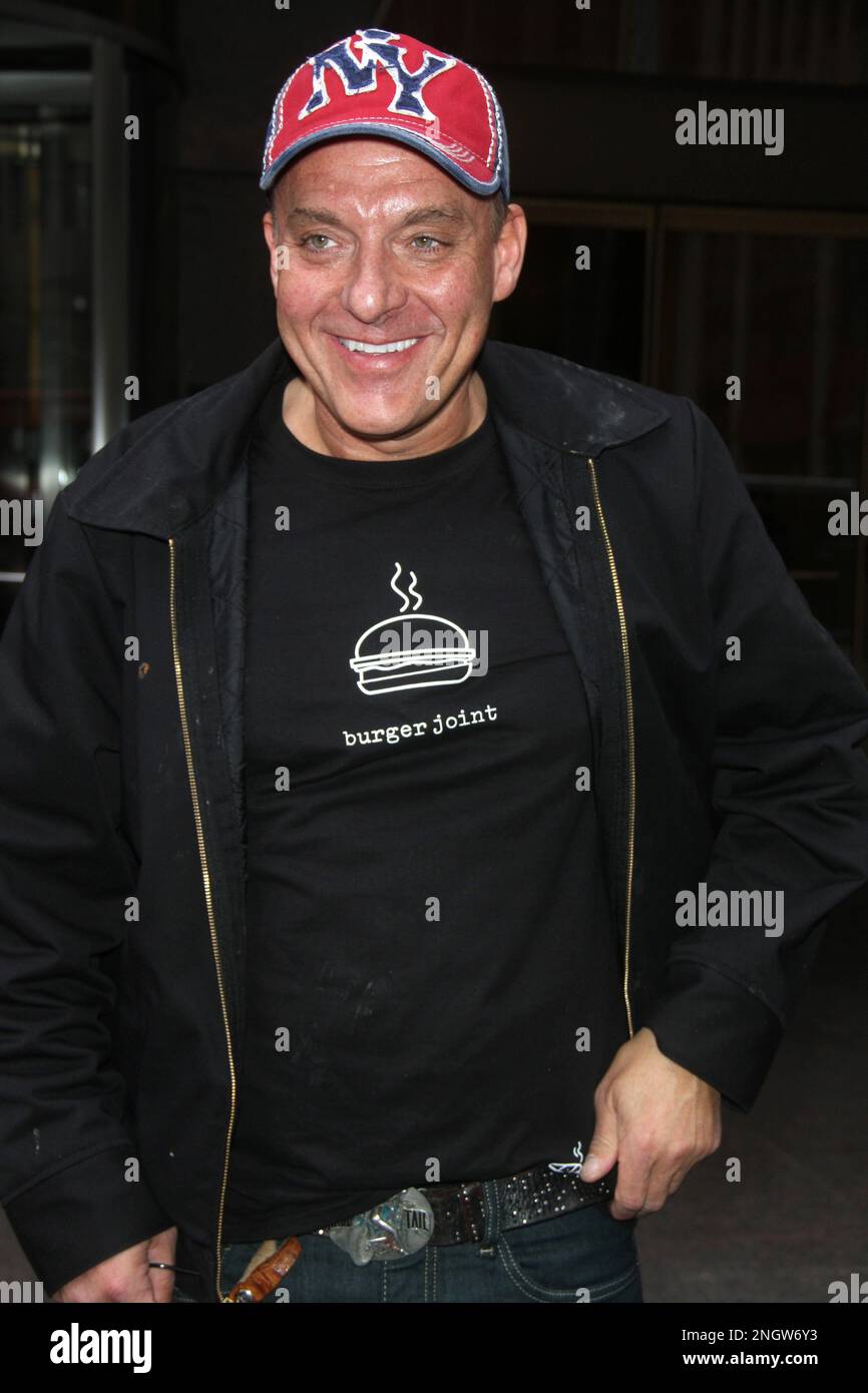 **FILE PHOTO** Tom Sizemore in Critical Condition After Brain Aneurysm ...