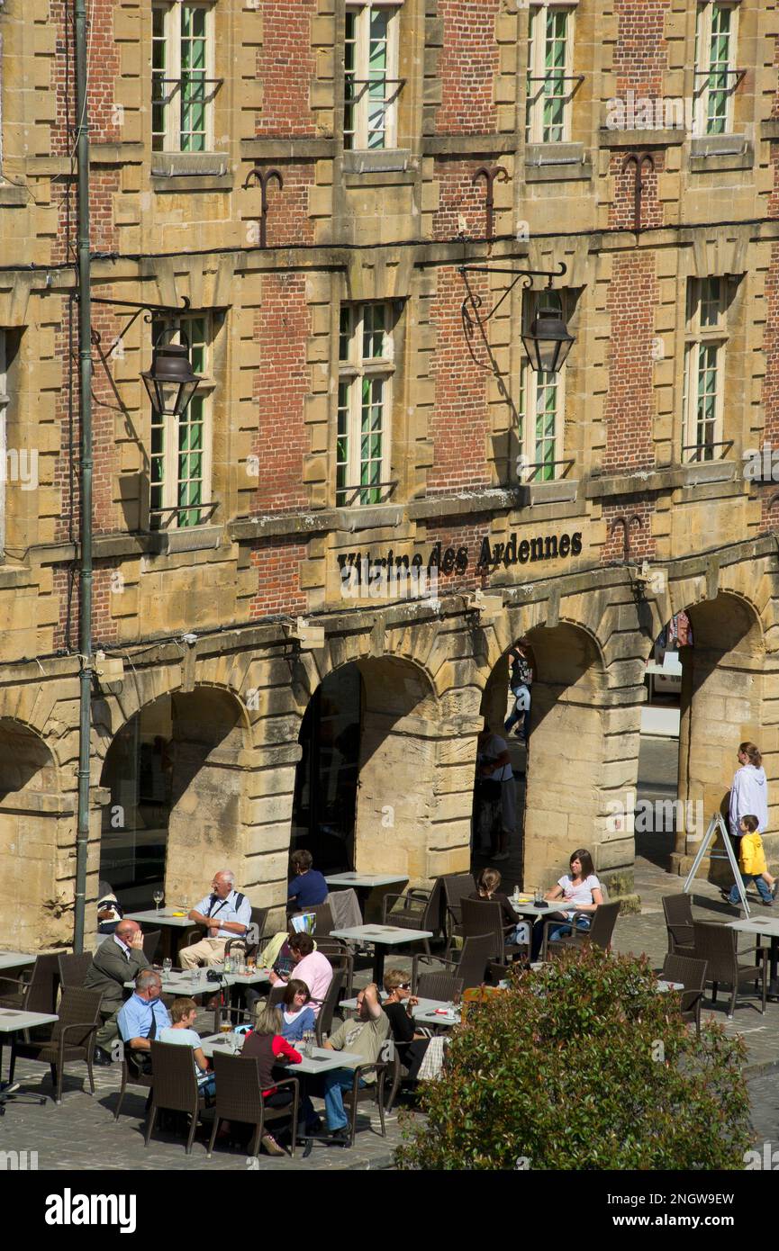 Le chef-lieu du departement des ardennes est celebre pour sa magnifique ...
