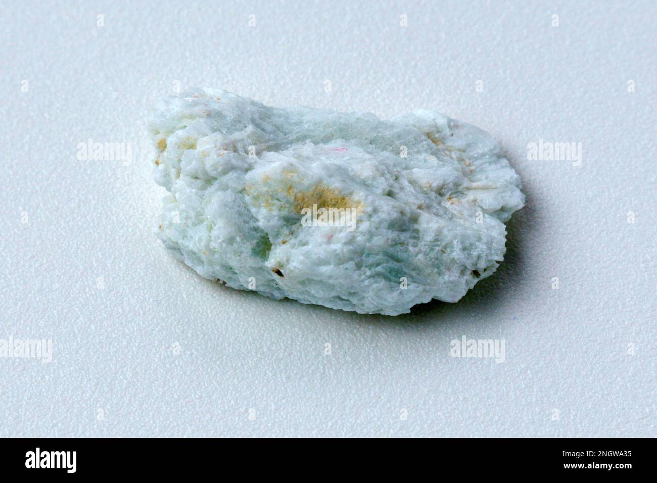 Raw albite hi-res stock photography and images - Alamy
