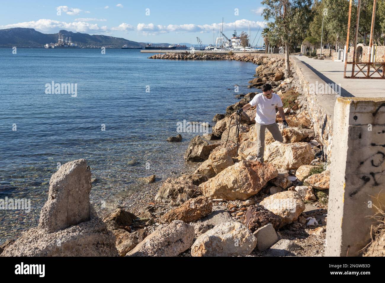 Elefsina port hi-res stock photography and images - Alamy