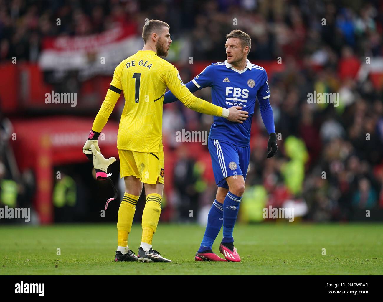 Manchester United goalkeeper David de Gea greets Leicester City's Jamie ...