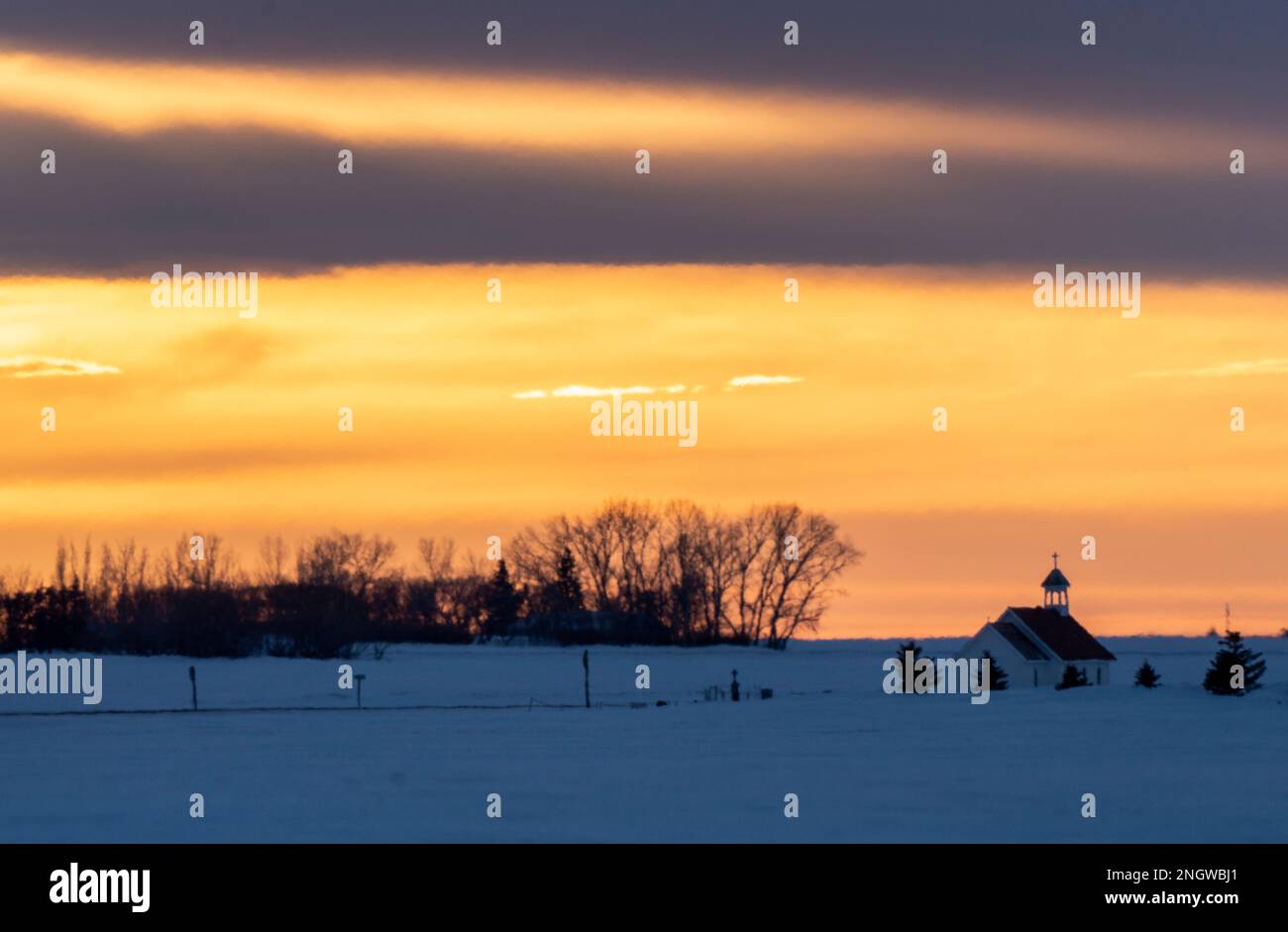 Saskatchewan winter sunset hi-res stock photography and images - Alamy