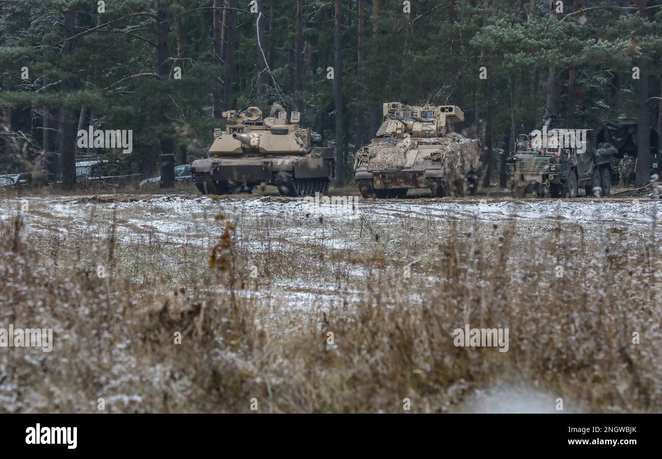 U.S. Soldiers assigned to Alpha Company, 3rd Battalion, 8th Cavalry ...