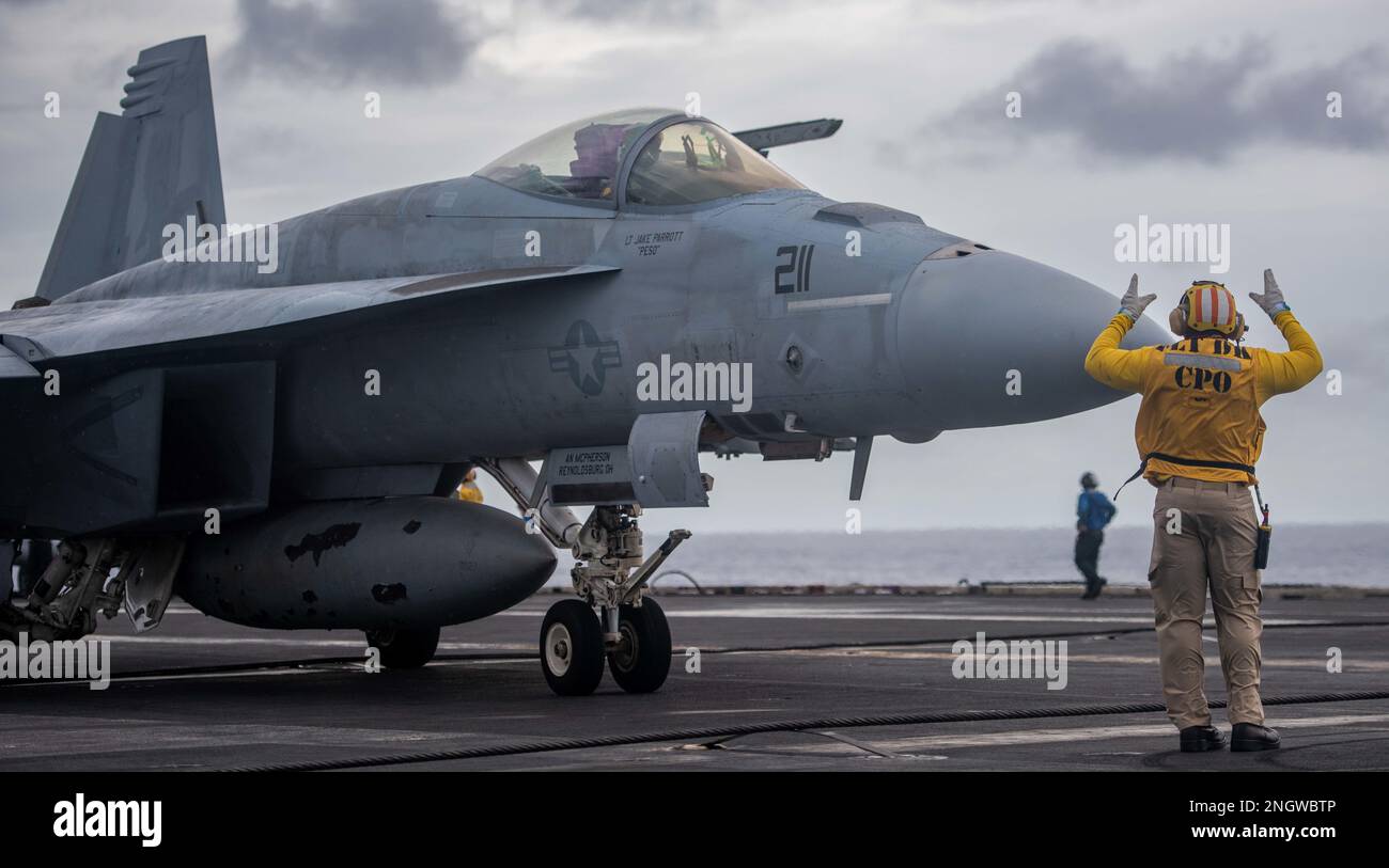 221126-N-UF592-1027 PHILIPPINE SEA (Nov. 26, 2022) Chief Aviation ...