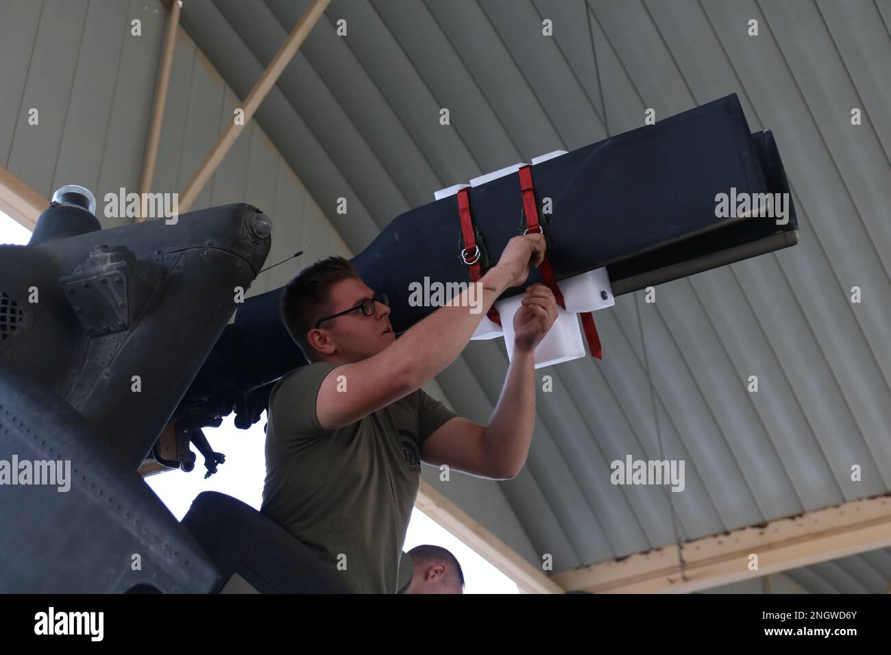 Uh60 tail rotor hi-res stock photography and images - Alamy