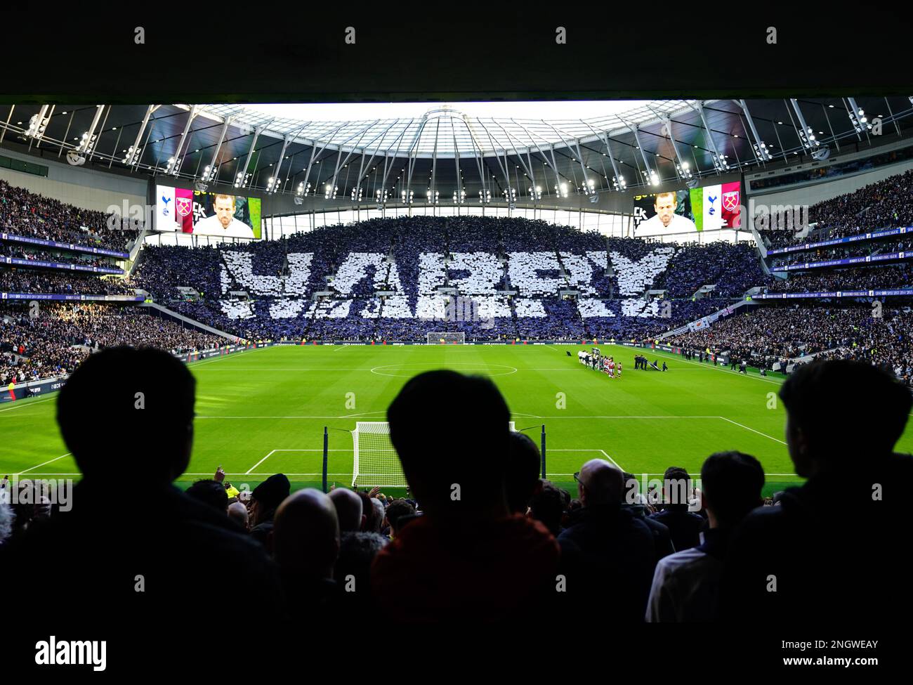 A genera viewl of fans in the stands displaying a tribute to all-time ...