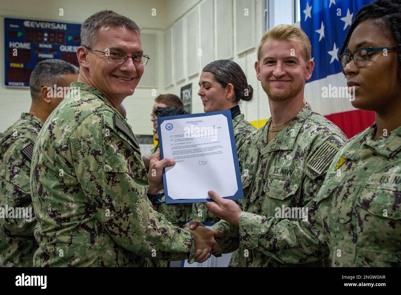 Air controlman hi-res stock photography and images - Alamy