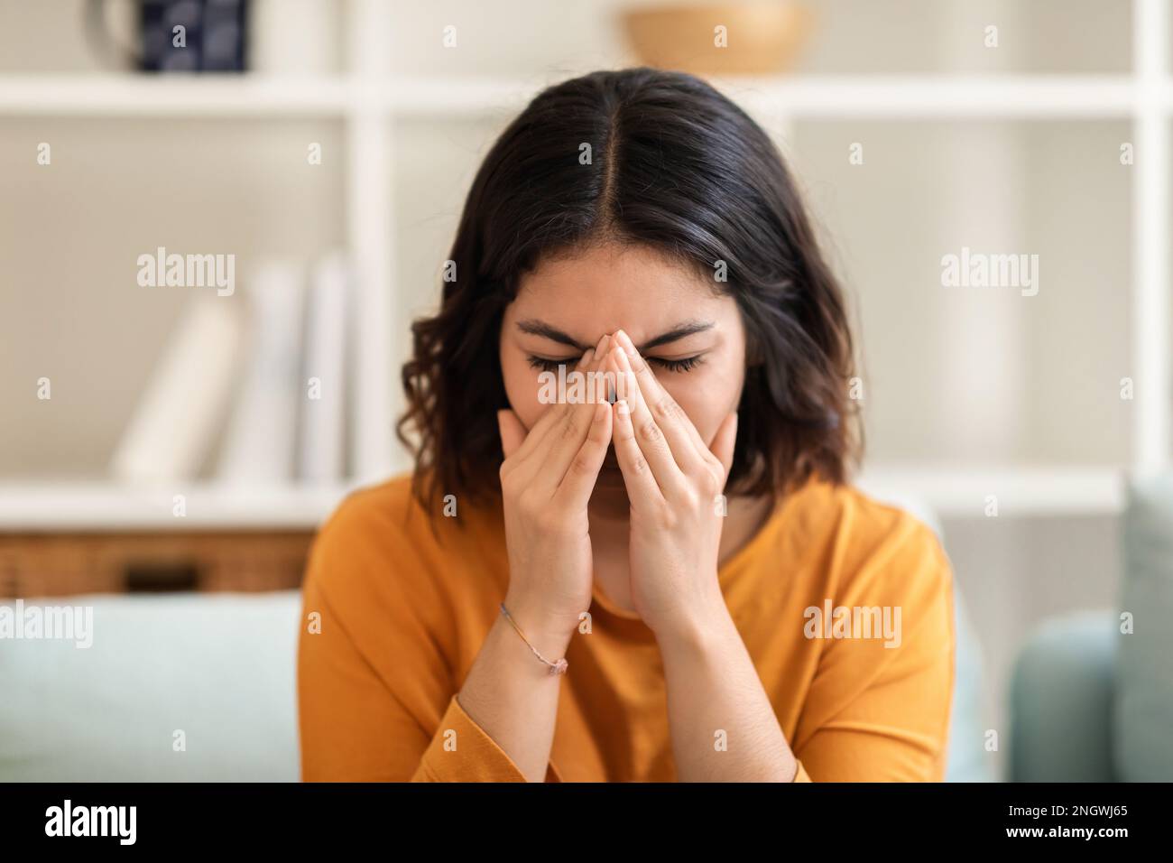 Woman crying touching empty hi-res stock photography and images - Alamy