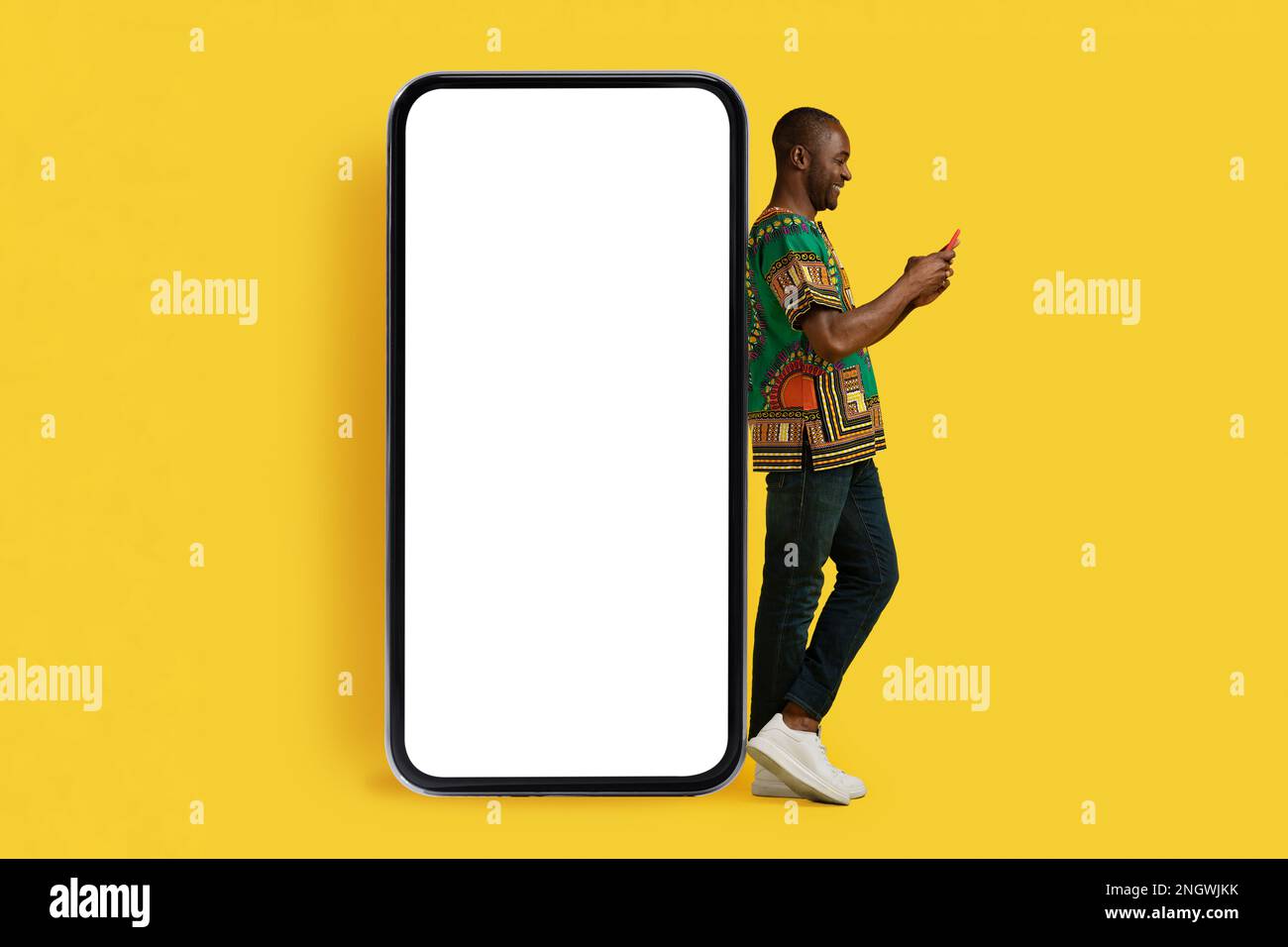 Mobile gaming africa hi-res stock photography and images - Alamy