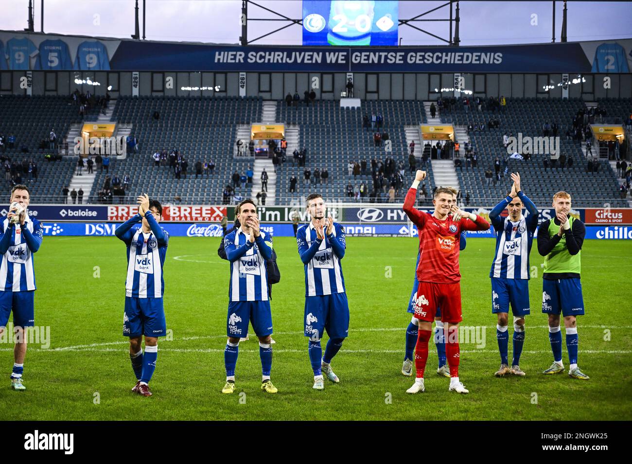 Gent's Sven Kums, Gent's Hugo Cuypers and Gent's goalkeeper Paul Nardi ...