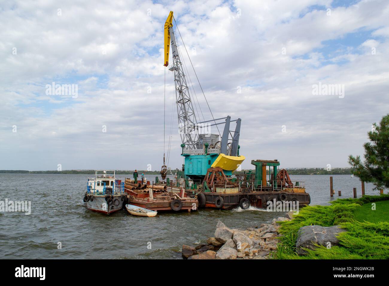 Crane luffing mechanism hi-res stock photography and images - Alamy