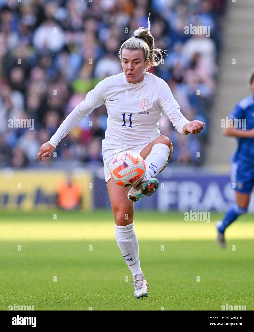 Coventry, UK. 19th Feb, 2023. Lauren Hemp (11) of England pictured ...
