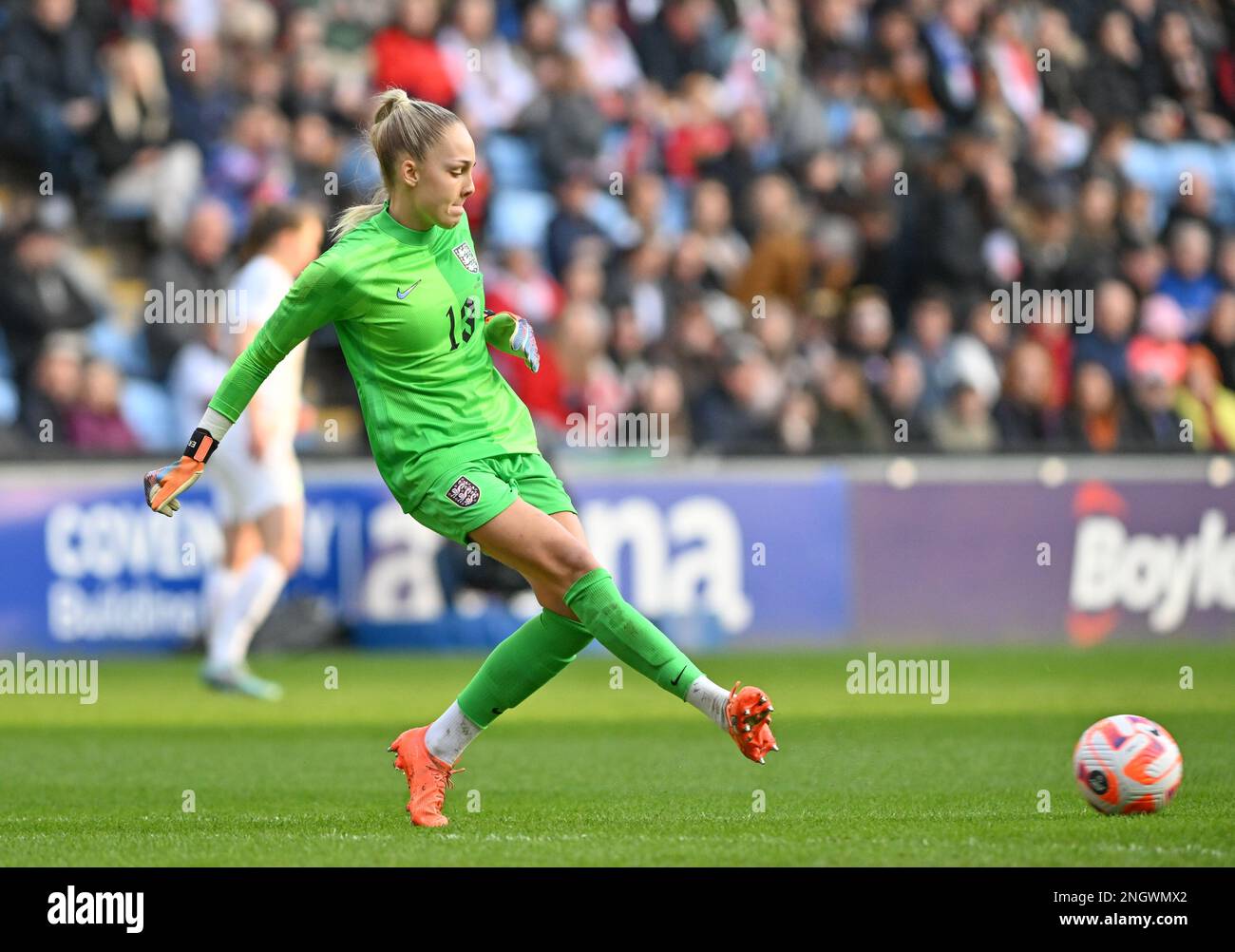 Coventry, UK. 19th Feb, 2023. goalkeeper Ellie Roebuck (13) of England ...