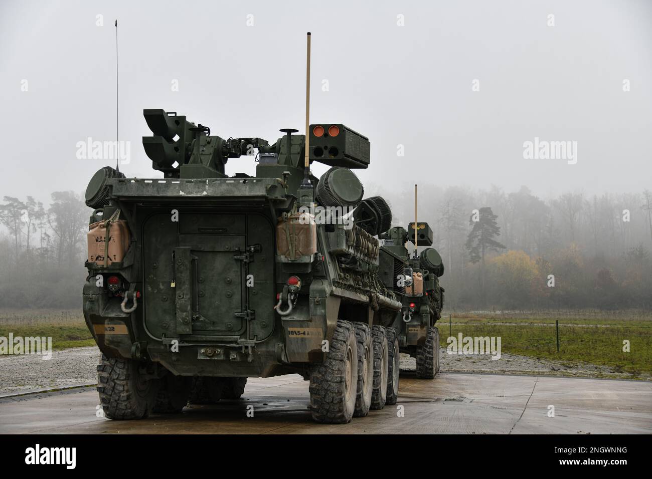 U.S. Soldiers with 5th Battalion 4th Air Defense Artillery Regiment (5 ...