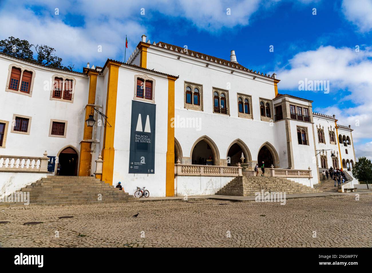 Sintra monument lisbon hi-res stock photography and images - Alamy