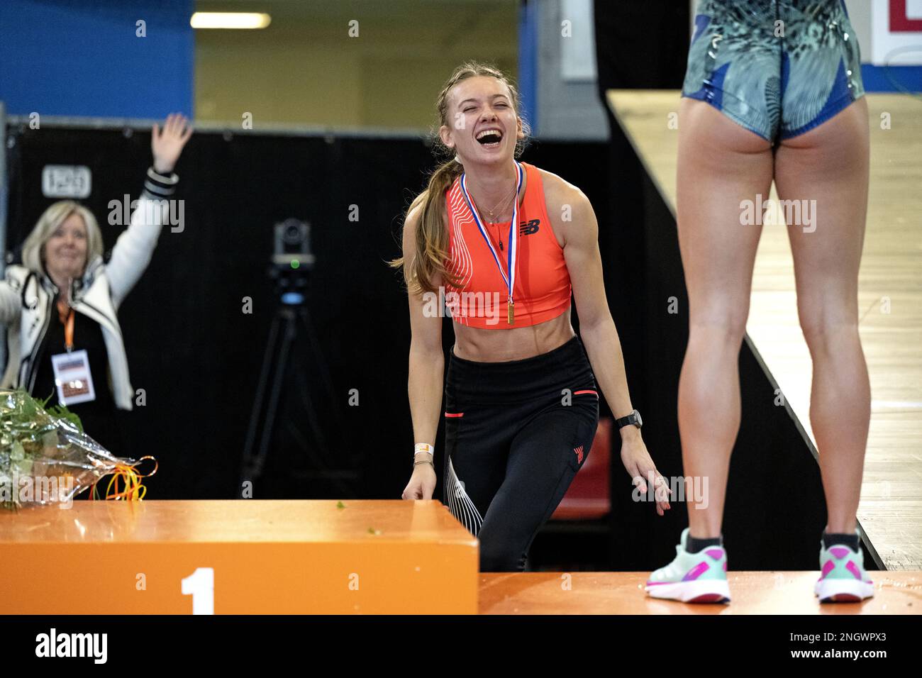 Group of people 400m hi-res stock photography and images - Alamy