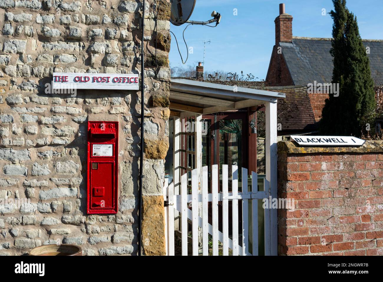 Victorian post box on the Old Post Office, Blackwell, Warwickshire ...