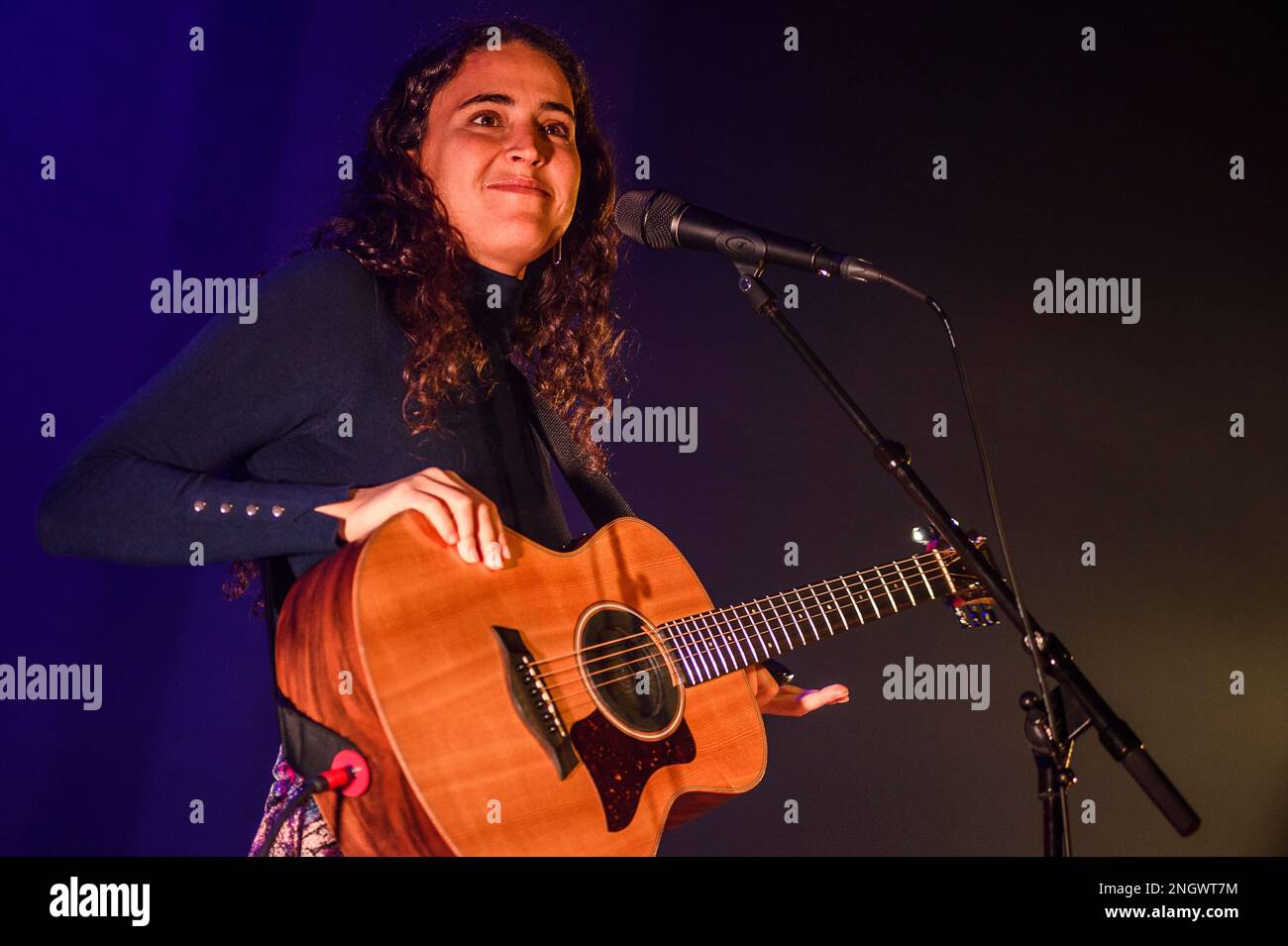 The portuguese singer Maro performs live in Brussels | La chanteuse ...