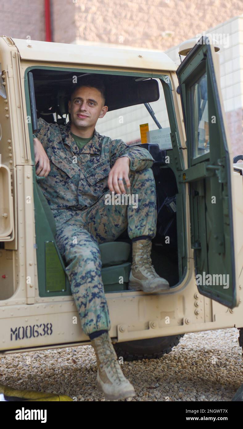 Mep 1070 generator hi-res stock photography and images - Alamy