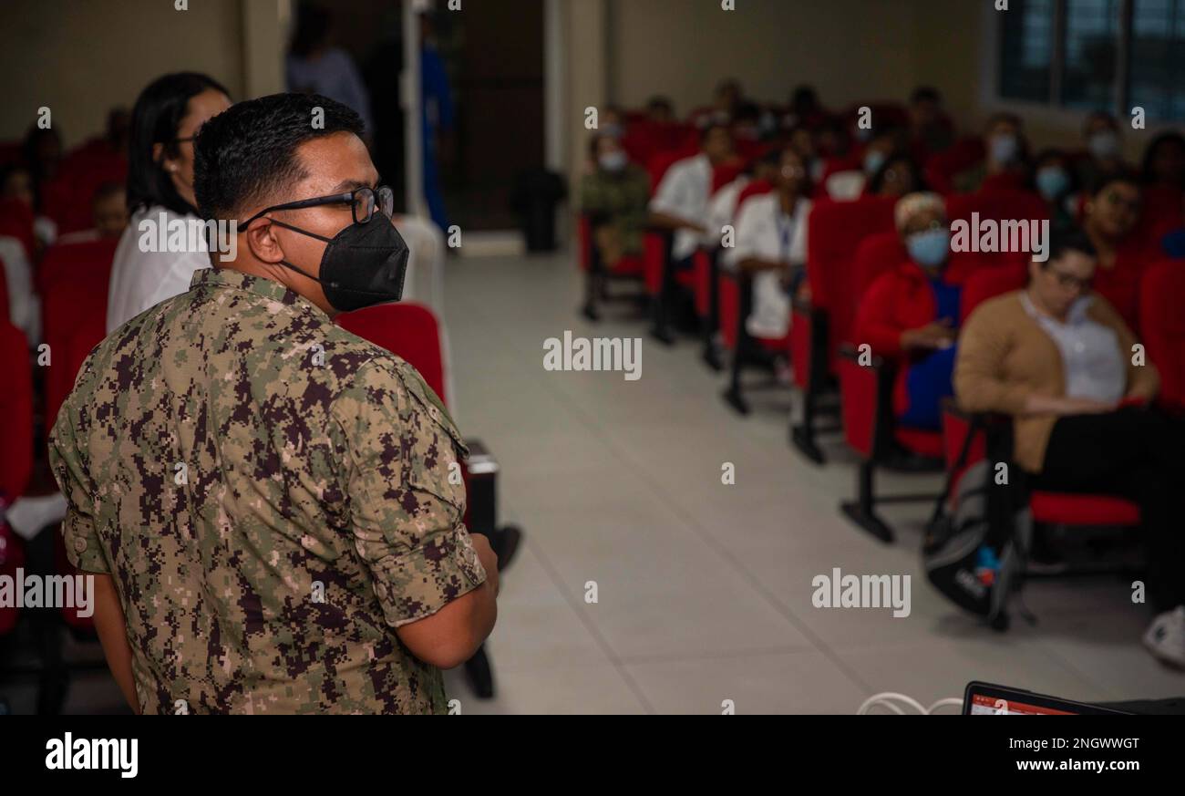 221129-N-VQ41-1038 SANTO DOMINGO, Dominican Republic (Nov. 29, 2022) Lt ...