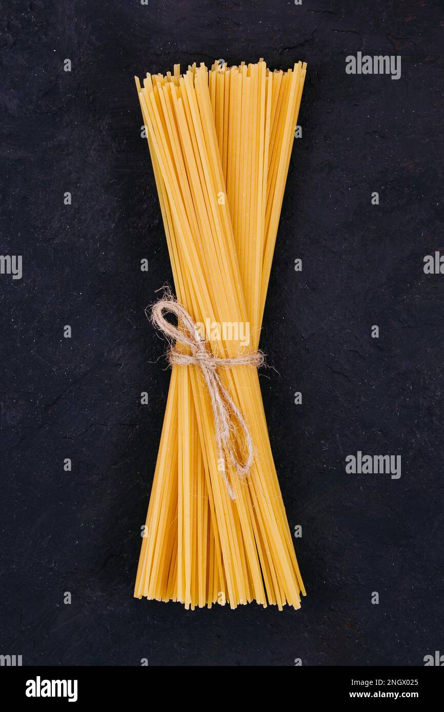 Spaghetti background hi-res stock photography and images - Alamy