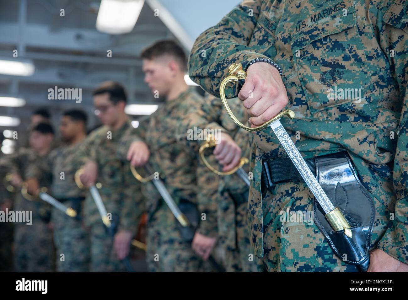 221129-N-VS068-1088 PACIFIC OCEAN (Nov. 30, 2022) – Marines assigned to ...