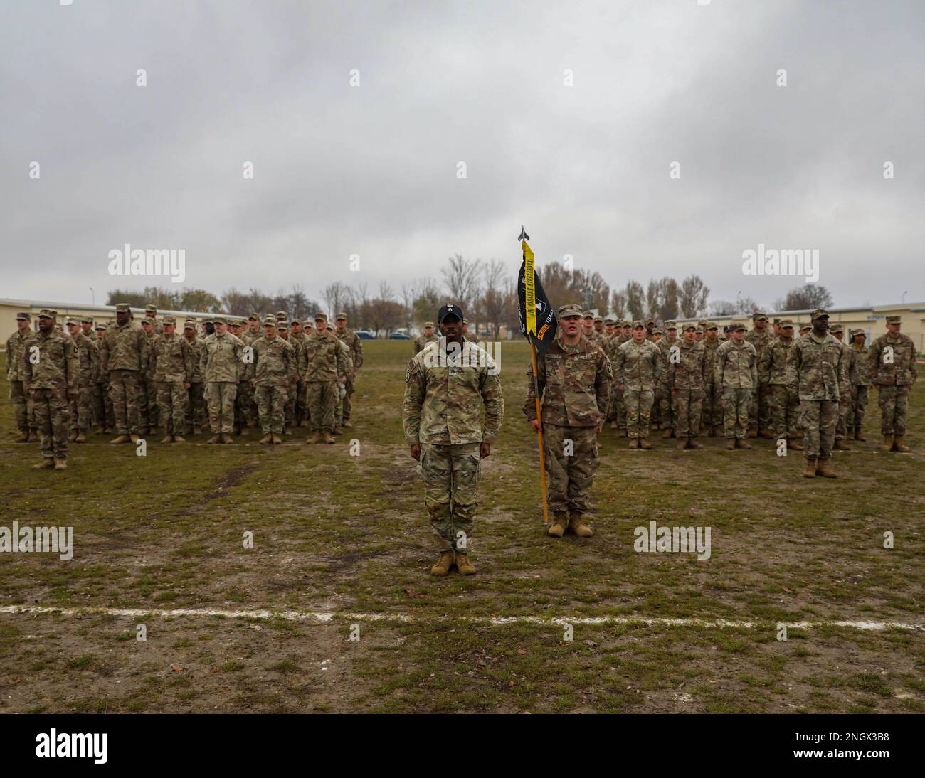 U.S. Army Soldiers sing the 101st Airborne Division Song "Screaming ...