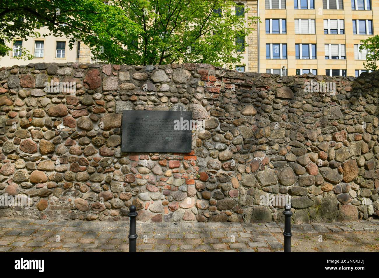 Remains of the medieval Berlin city wall, Waisenstrasse, Littenstrasse ...