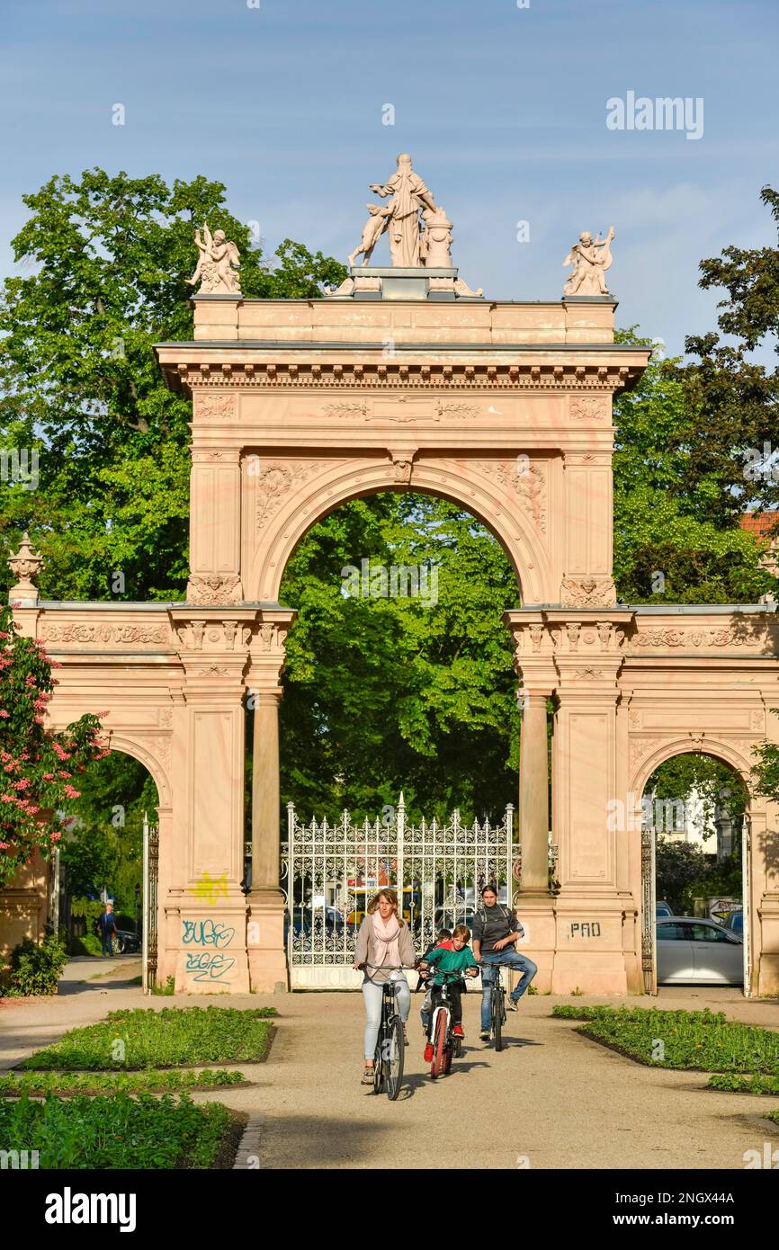 Entrance gate, fountain, Buergerpark, Pankow, Berlin, Germany Stock ...