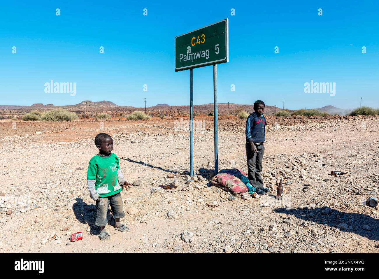 Landing at the beach bar hi-res stock photography and images - Alamy