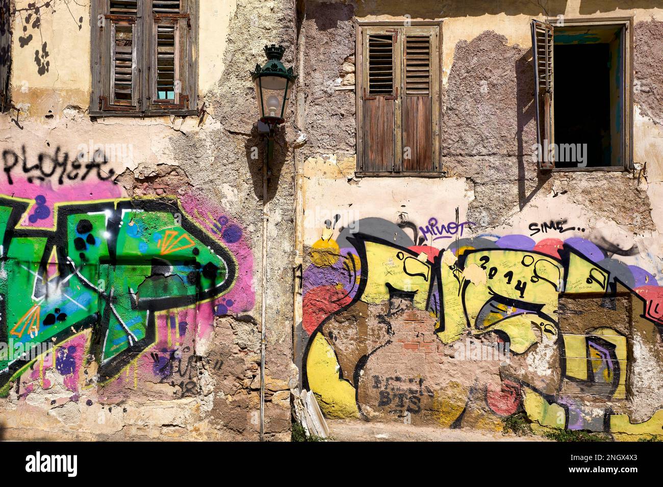 Graffiti downtown athens hi-res stock photography and images - Alamy